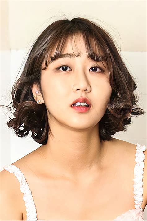 Yoo Ji-won - Profile Images — The Movie Database (TMDB)