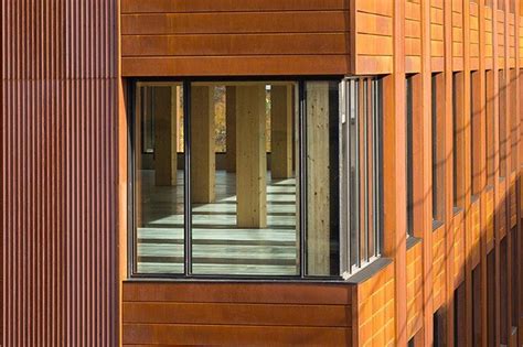 How Green Is My Building Double Helix Tracking