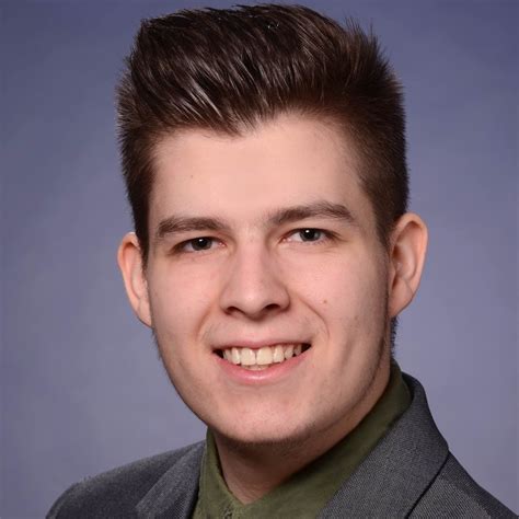 Maximilian Scheil Sachbearbeiter Aok Die Gesundheitskasse Xing