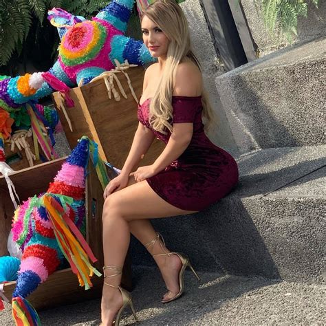 Jeni De La Vegas Feet