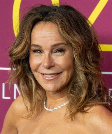 Jennifer Grey Jennifer Grey 63 Really Loves This Hydrating Balm