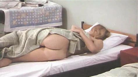 Naked Waltraud Schaeffler In Gefährlicher Sex Frühreifer Mädchen 2