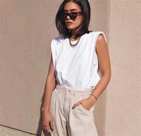 11 Shoulder Pads Ideas Shoulder Pads Fashion Muscle Tees