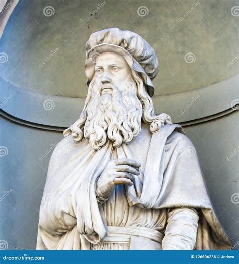 Statue Of Leonardo Da Vinci Florence Editorial Photo Image Of Head