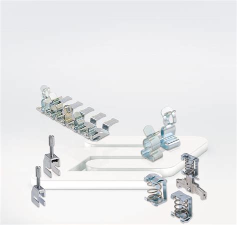 Shield Connection For Full Scale Solution For Toolless Assembly