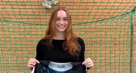 Rückraumtalent Emma Seiler Kommt Zu Den Bunkerladies Handball