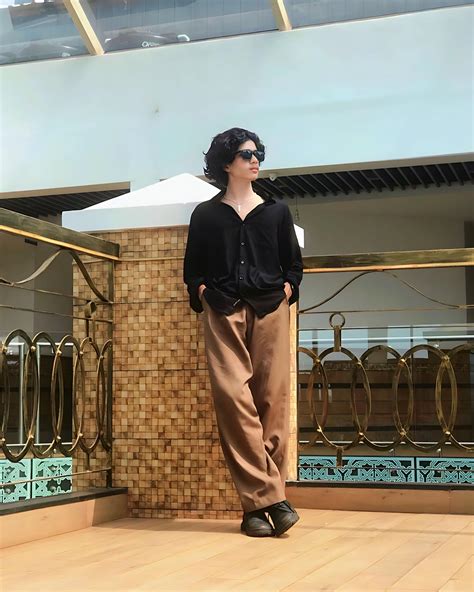 Muhammad Nazil Mk 🫴🏻🖤 Naz Il 📷 Rachu Mozalio New Post