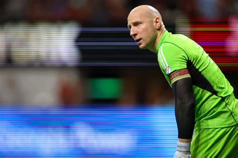 Atlanta Uniteds Brad Guzan To Miss 10 12 Weeks With Torn Mcl The