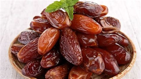 Tradizioni Di Capodanno Il Dattero E Il Suo Nocciolo Porta Fortuna
