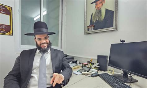 בין בין הזמנים לחגים ראיון עם אורי אוזן על הפעילות 970 חדשות חיפה