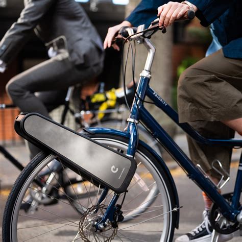 Valentin Vodevs Vello Bike Folds With A Simple Kick