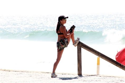 Ego Anna Lima Se Exercita E Mostra Boa Forma Aos 43 Anos Notícias