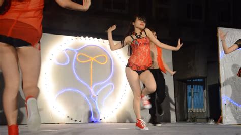 【youtubeダンサー】ダンスする中国の学生のハミパンチラ ぬきだん