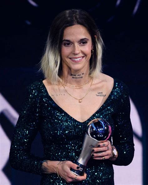 Mapi León Y Un Reconocimiento Más Que Merecido Iniestazo