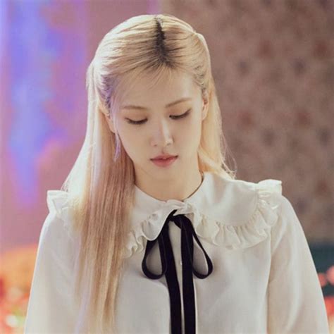 Blackpink Pics On Twitter Rosé White Dress Blackpink Rose Hair Rosé