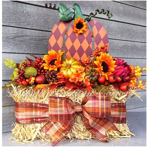 Fall Decorating Ideas With Hay Bales At Kate Ogilvy Blog