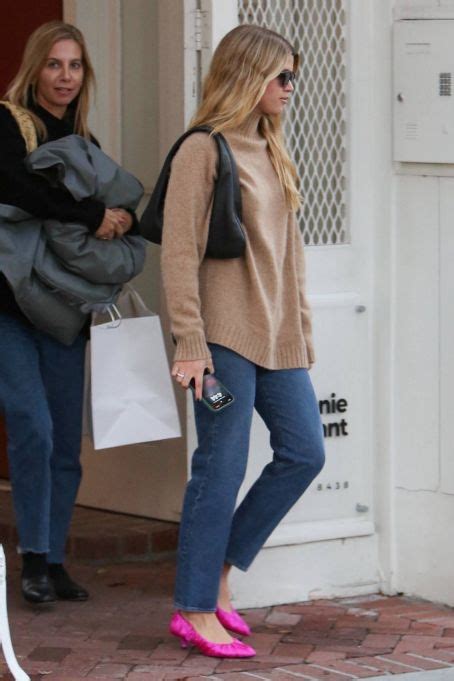 Sofia Richie Shopping At Melanie Grant On Melrose Place In West Hollywood Famousfix
