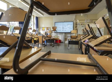 Classroom Of A Fourth Grade After School The Building Is Older But In Good Condition Modern