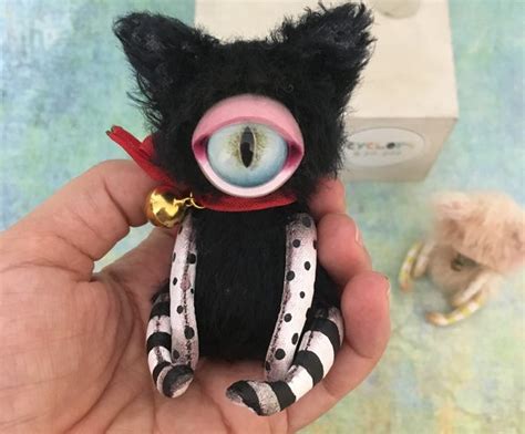 Cycloop Kitten I Am Looking For The Name Of A Female Marvel Character