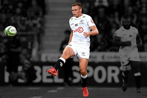 Sharks Flyhalf Curwin Bosch Is A Genius With A Flaw