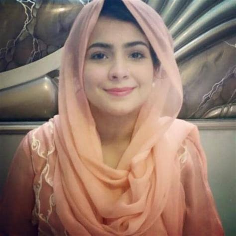 Dua Malik Is Going For Hajj Reviewitpk