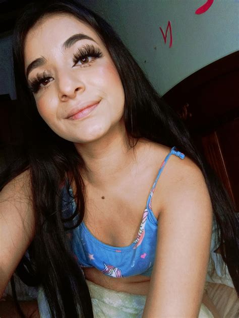 Cinthia 🥰 Facebook
