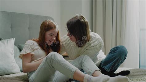Moeder En Dochter Hebben Samen Plezier Stock Footage Video Van
