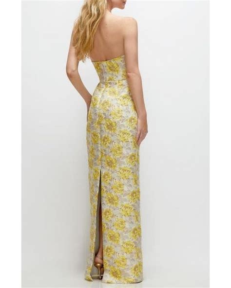 Alfred Sung Golden Metallic Jacquard Strapless Column Gown In Yellow Lyst