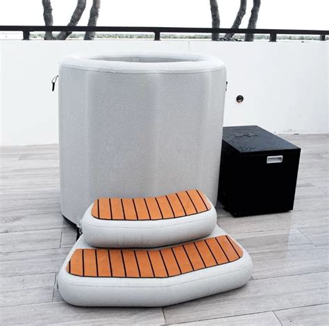 Portable Foldable Inflatable Stair With Anti Slip Eva For Ice Bath Tub