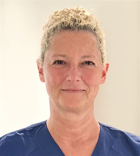 Symira Cholidis Øyelege Oslo Aleris