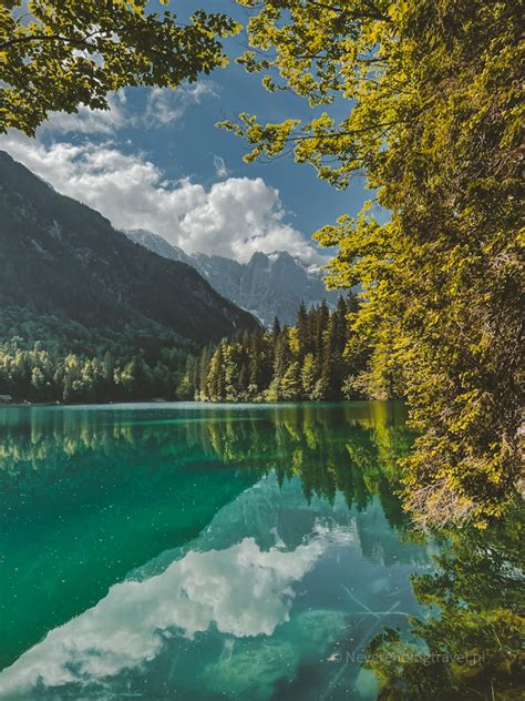 Lago Di Fusine Superiore I Inferiore Dwa Niezwykłe Alpejskie Jeziora