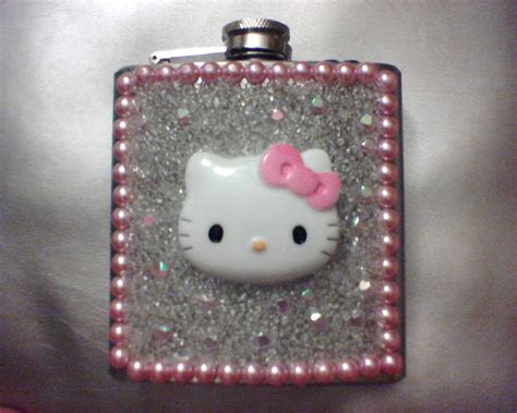 Flask Hello Kitty Hell