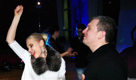 Šokių Projekto Dūzgėse Deivydas Zvonkus šėlo Su Buvusia žmona Delfi Veidai