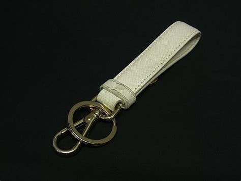 【傷や汚れあり】1円 Prada プラダ サフィアーノレザー ハート ロゴ プレート キーホルダー キーリング チャーム レディース