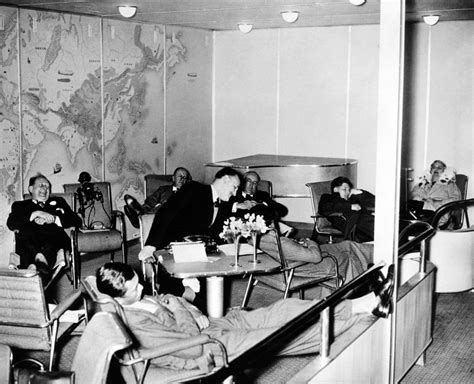 Hindenburg Interior Rooms