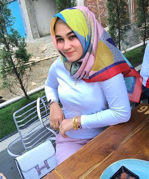 Awek Body Cantik Awek Comil