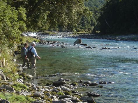 Guided Fly Fishing In Nz Southern Lakes Fishing Safaris