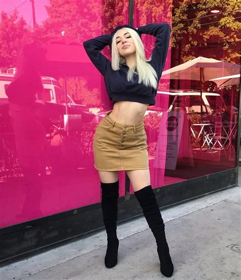 Ava Max Sexy Salovalley