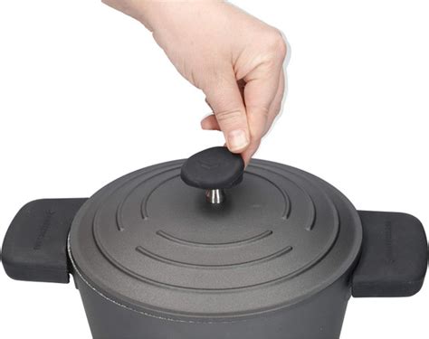 Masterclass Pan Handle Sleeve Set For Cast Aluminium Casserole Pots