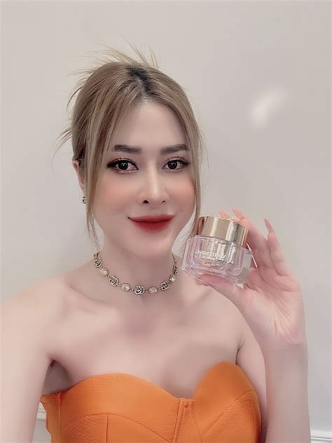 Trần Ngọc Phương Mai Tắm Trắng Cao Cấp 30s Ho Chi Minh City