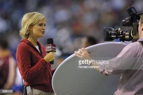 Reporter Melissa Stark With Abc During The Game At Texas Stadium In