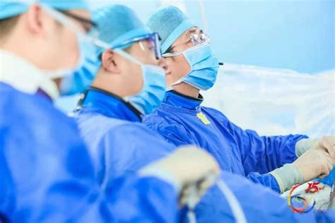 Ctocc 第一时间 面对 从头闭到尾”的超长段cto病变，张斌教授用匠心和创新诠释完美 严道医声网