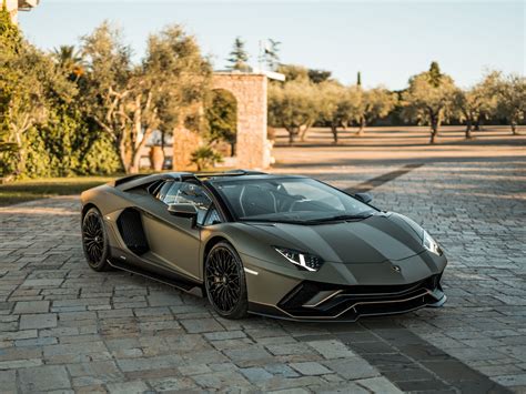 2022 Lamborghini Aventador Black Price