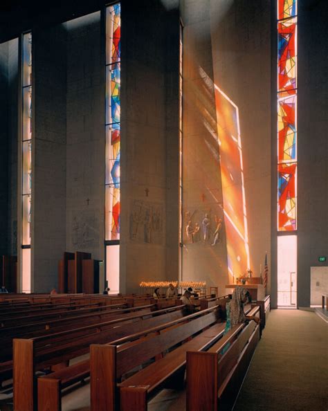 Architectural Photographer Wayne Thom And The Late Modern Past