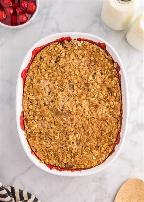 Easy Cherry Crumble Recipe With Canned Cherries
