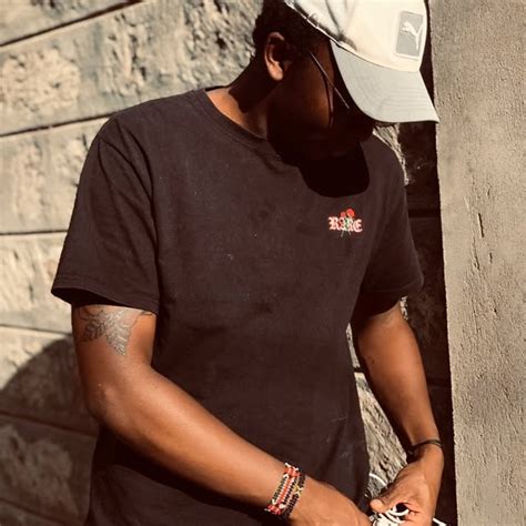 Ondari Jderrick • Threads Say More