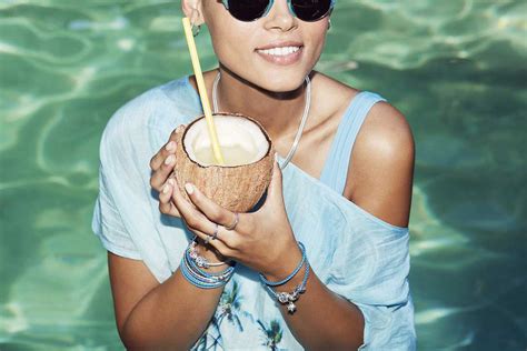 PANDORA Summer 2017 Collection Styling Images - The Art of Pandora ...