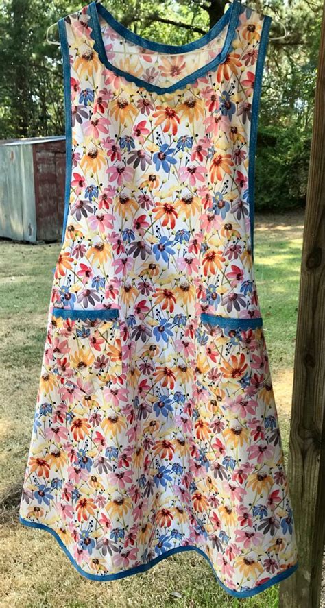 34 Aprons Ideas In 2025 Sewing Aprons Aprons Patterns Aprons Vintage