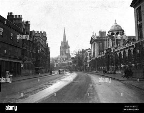 Oxford High Street Showing University College On The Left Queens