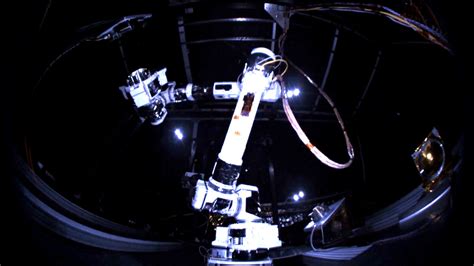 Gitais Inchworm Type Robotic Arm Achieves Trl6 In A Thermal Vacuum
